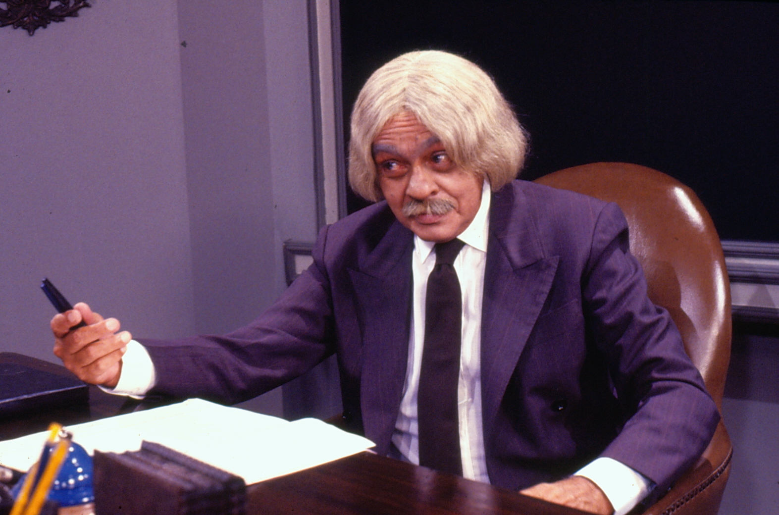 A eterna “Escolinha do Professor Raimundo” - Jornal Ilustrado