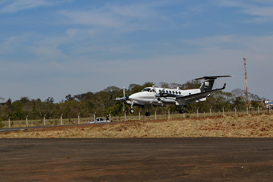 Azul Linhas Aéreas planeja voos comerciais para Umuarama em outubro - Jornal Ilustrado